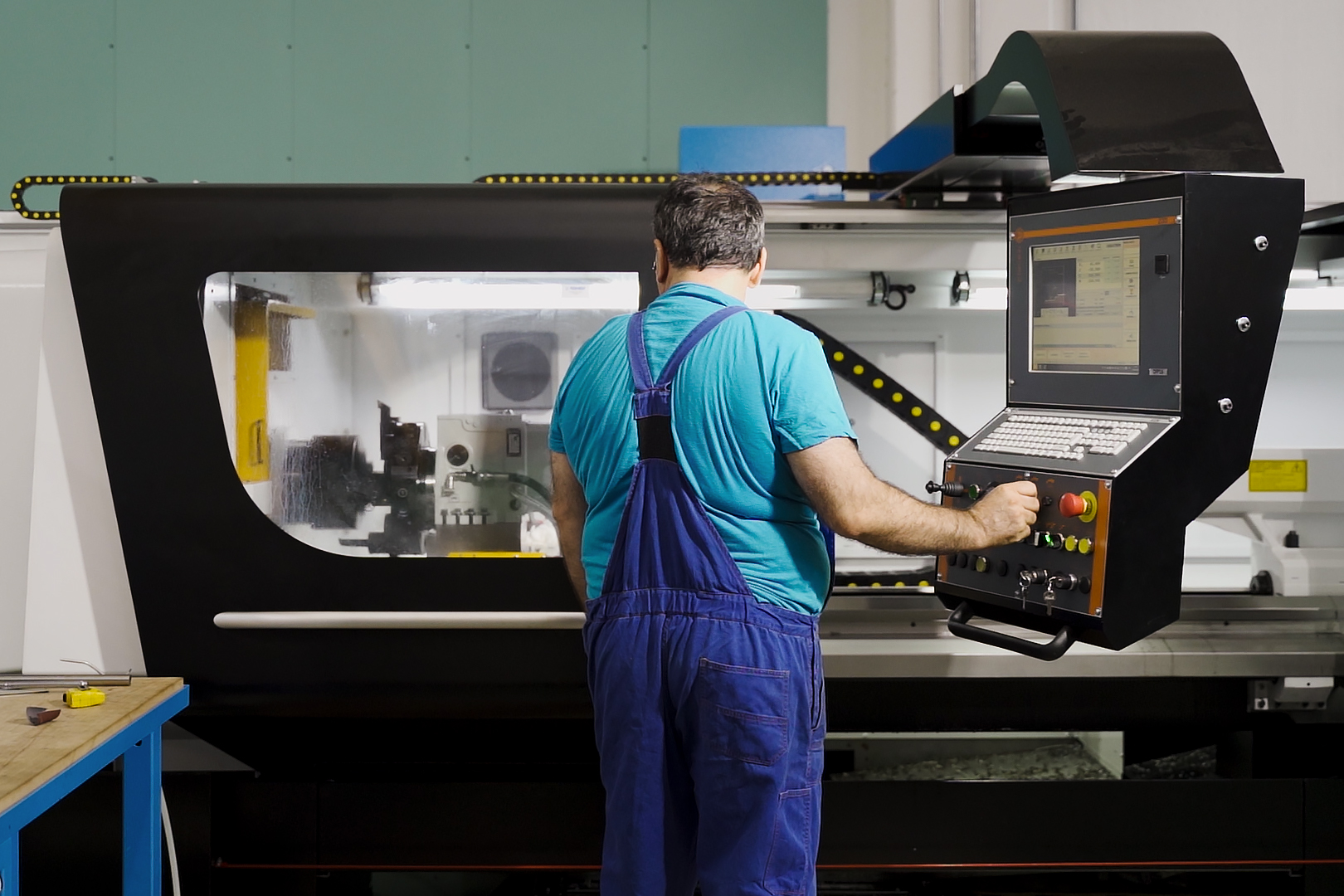 High-Precision Machining Processes - Persichetti stampi